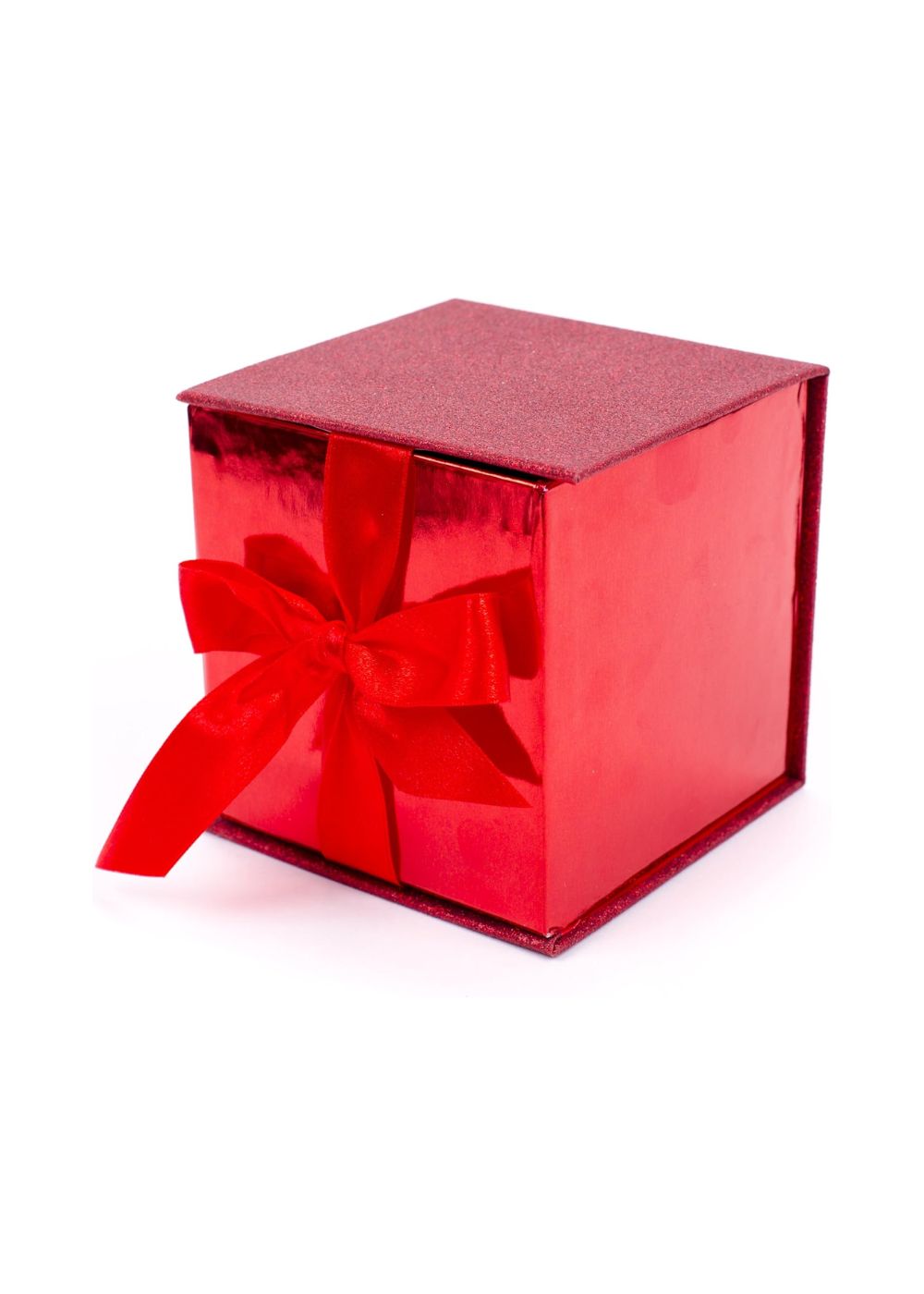 amazon,Hallmark Small Gift Box with Bow and Shredded Paper Fill (Red ...